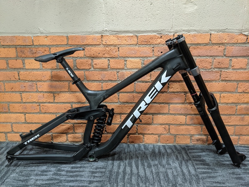 2020 Trek Session 29 Carbon Frame + 2021 Boxxer Ultimate For Sale