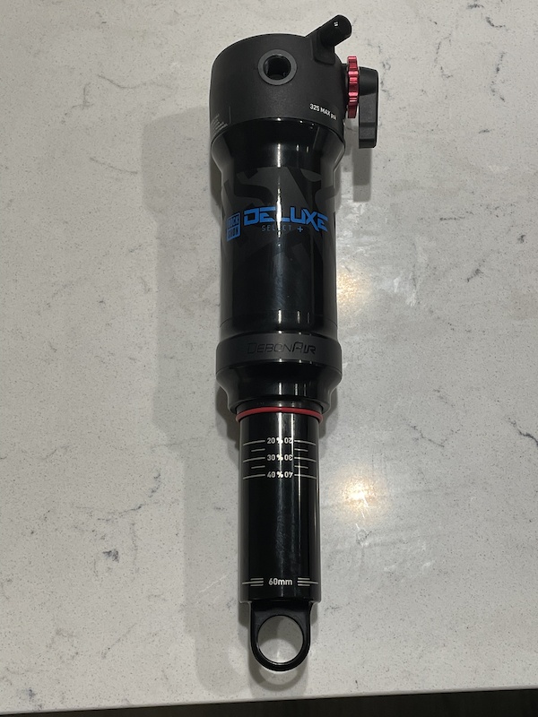 2020 Rock shox deluxe select + 205x60 trunnion For Sale