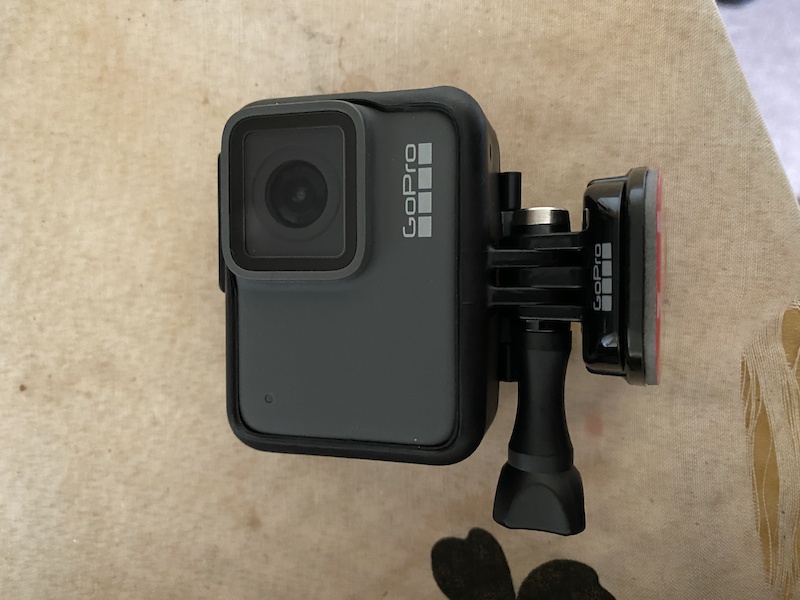 2018 GoPro hero 7 silver + accessories For Sale