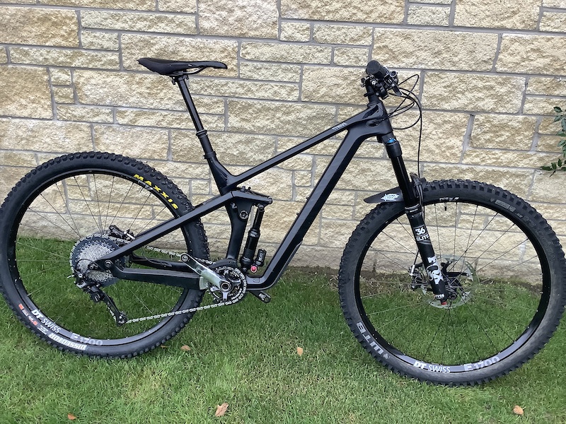 2019 Reduced price -Carbon Canyon Strive 29’ Full Sus For Sale