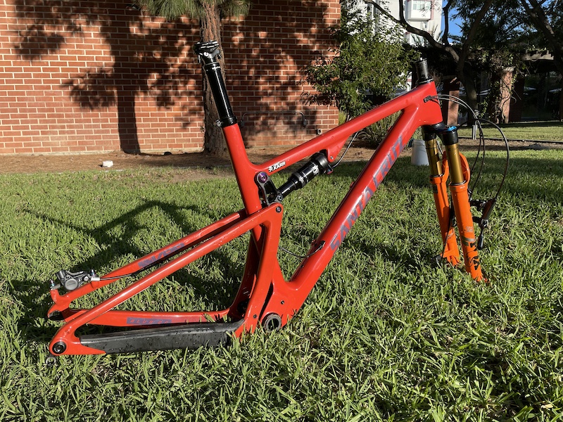 2019 Santa Cruz Blur CC Frameset with Fox Factory fork For Sale