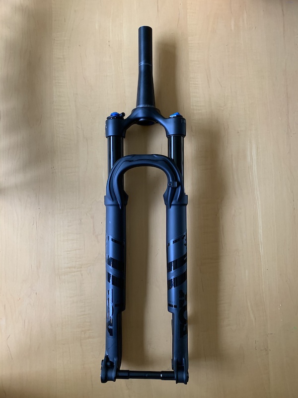 2022 Fox Performance 32 Step-Cast, Float For Sale