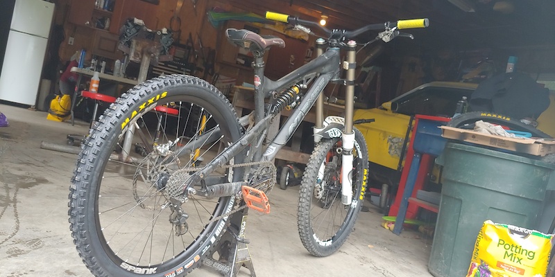 2008 Intense Socom Fro. Medium frame For Sale