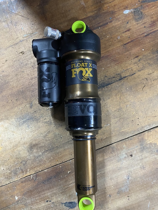 2017 Fox dpx2 air piggy back shock For Sale