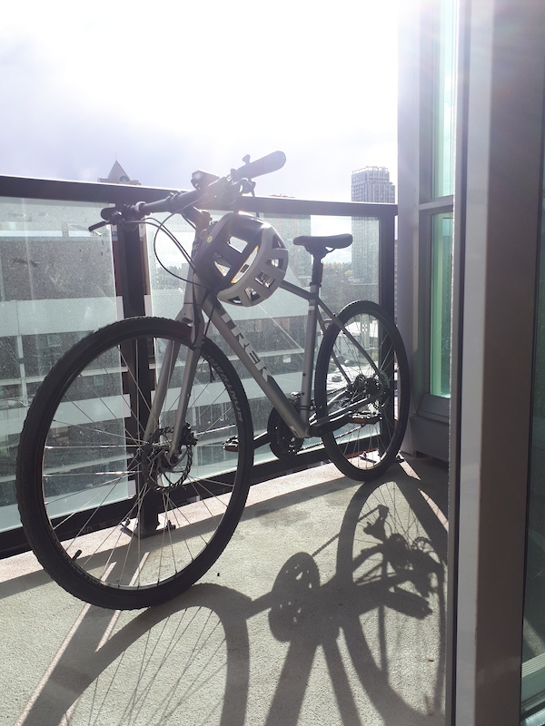 2021 Trek FX2 Disc (Only 3 months riding) For Sale