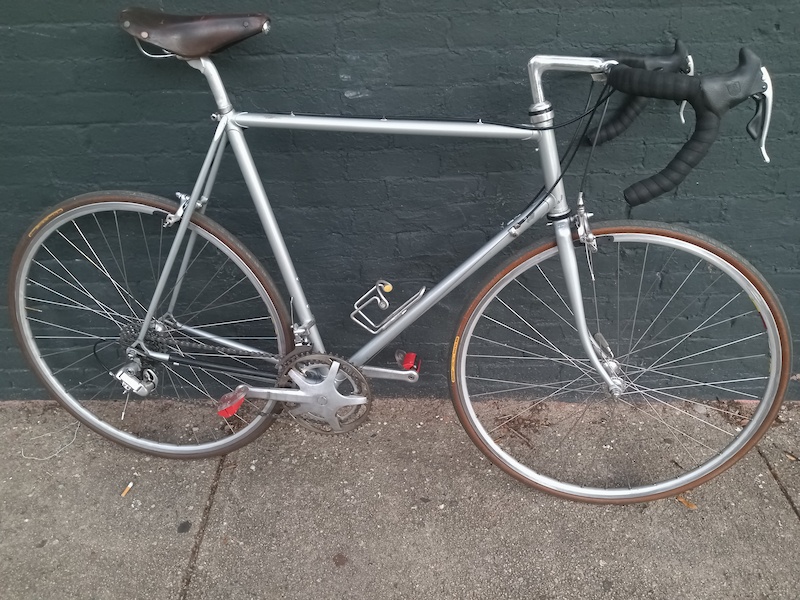 Harry hovnanian hand built road bike. 59cm For Sale