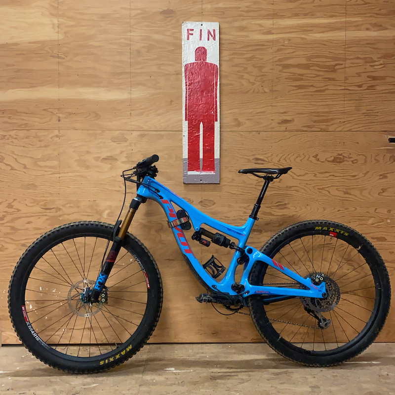 2017 Pivot Switchblade V1, Medium For Sale
