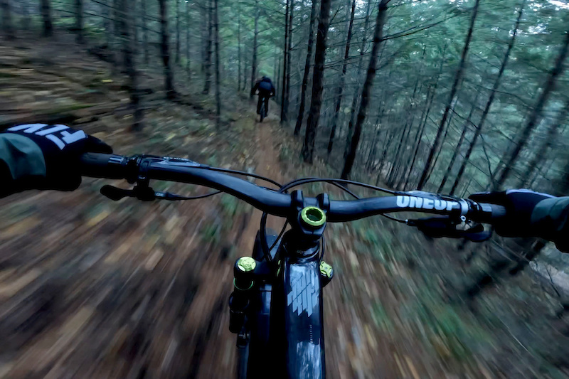 Video: Remy Metailler & Mason Mashon Shred Pemberton - Pinkbike
