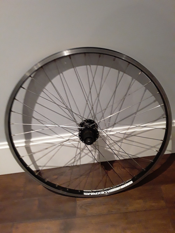 SHIMANO Deore Hub/ ALEX DM18 V-Brake or Disc Wheel For Sale