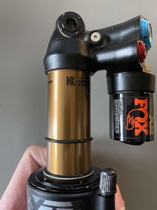 2021 Fox X2 - like new. 230x57.5mm For Sale