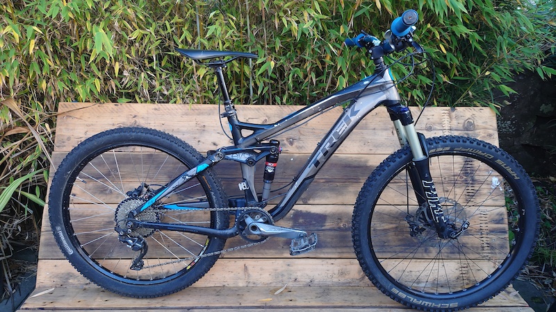 2012 Trek Slash 7 Full Sus 18.5" 26er For Sale
