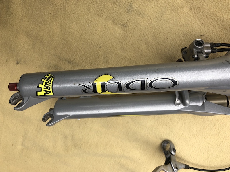 Magura Odur - with HS33 For Sale