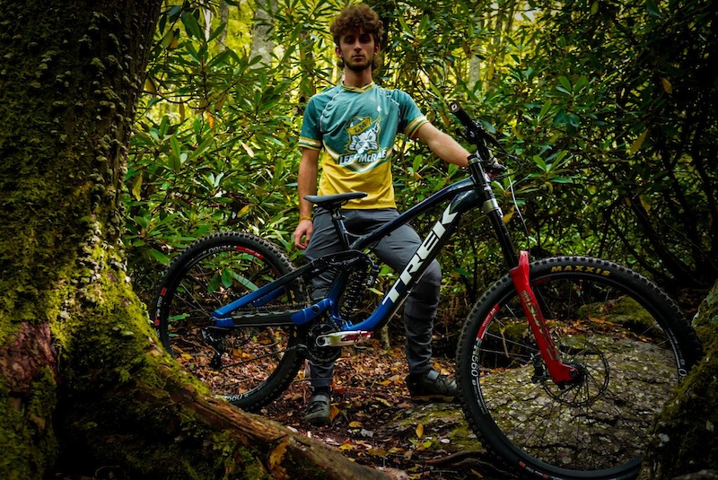 2022 Trek Session 9 For Sale