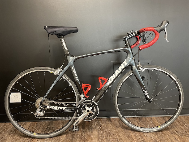 2010 GIANT Defy Advanced 3 L Comp/Silver For Sale
