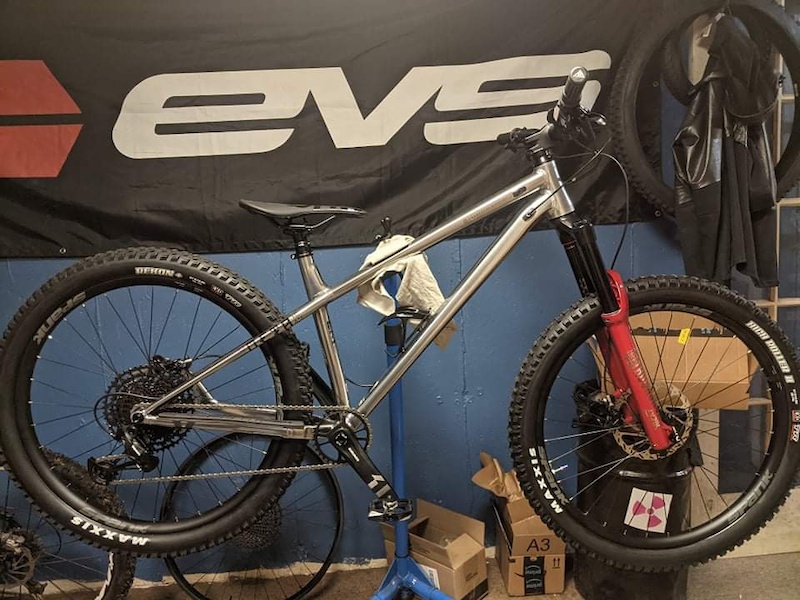 2021 Commencal Meta HT Essential *Medium* For Sale