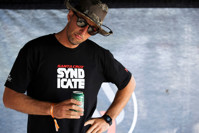 Podcast: Chatting With Greg Minnaar's Mechanic, Lyle Hyslop - Pinkbike