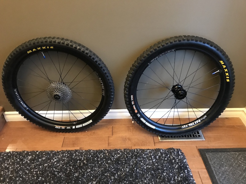 2021 Sun Ringle Duroc 24" wheels - MINT For Sale