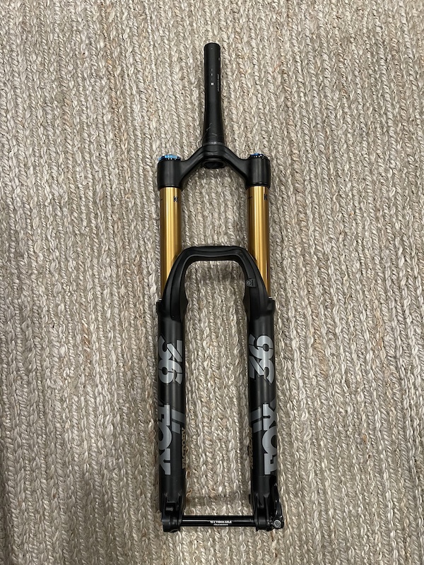 2020 Fox 36 Factory w/ Grip2 29” 170mm & QR axle For Sale