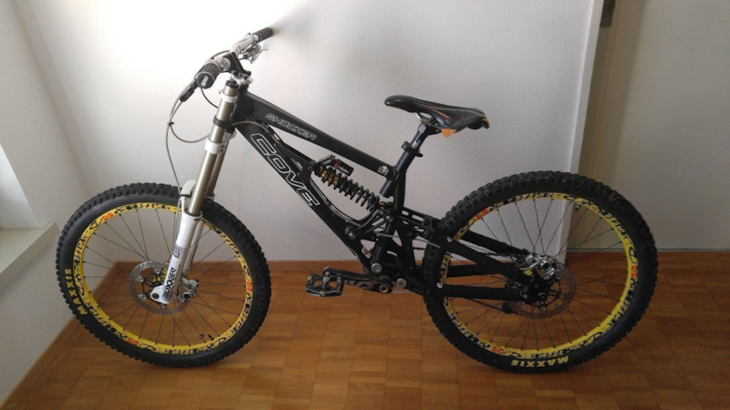 2010 Cove Shocker DH, RS Boxxer World Cup, Double-Barrel For Sale