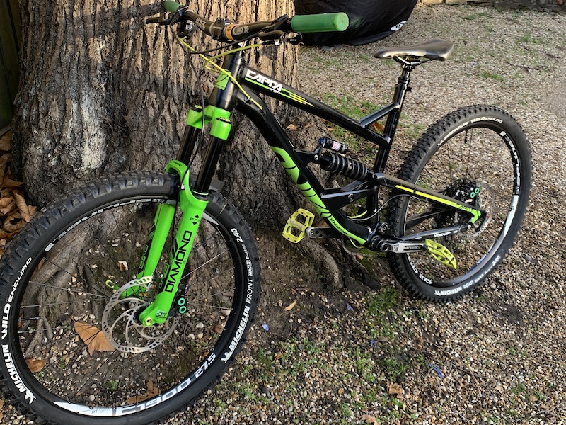 2017 YT Capra Large custom premium build For Sale