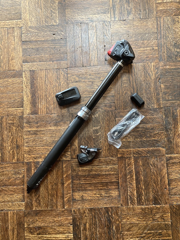 2022 NEW 170mm RockShox Reverb AXS Dropper with Remote For Sale