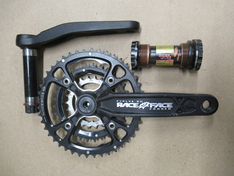 2006 Race Face Evolve XC crankset triple For Sale