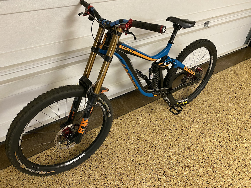 2019 Giant DH L Fully Upgrades bike For Sale