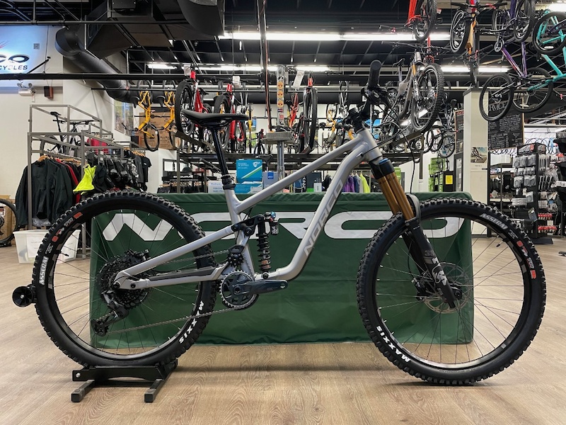 2022 Norco Shore A1 Medium CLEARANCE NEW PRICE For Sale