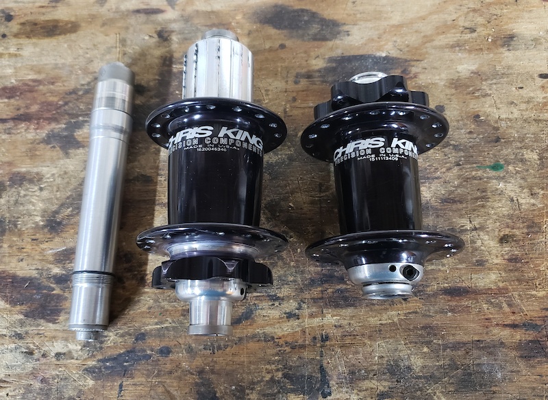 Chris King hub set, 32 hole, 6 bolt, non-boost For Sale