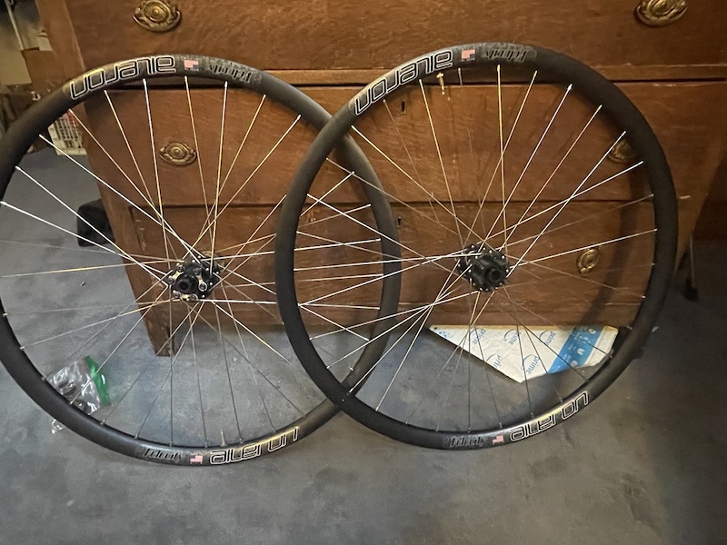 2020 Velocity Aileron Rims DT Swiss 350 Hubs For Sale