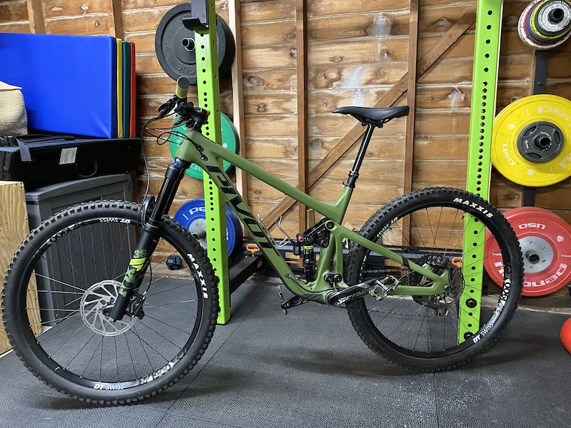2021 Pivot switchblade large race X01 For Sale