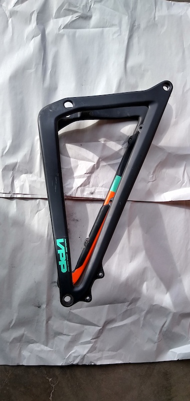 2017 Santa Cruz Hightower CC rear triangle For Sale