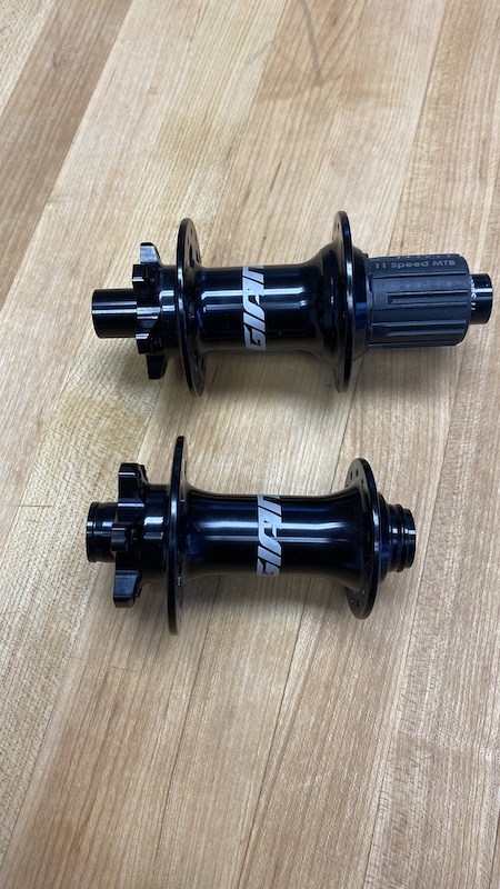 2021 Giant TRX-2 Mountain Bike Hubs 28 Hole Boost For Sale