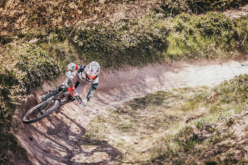 Video: 11 Year Old Harry Schofield's Huge Sends from 2021 - Pinkbike