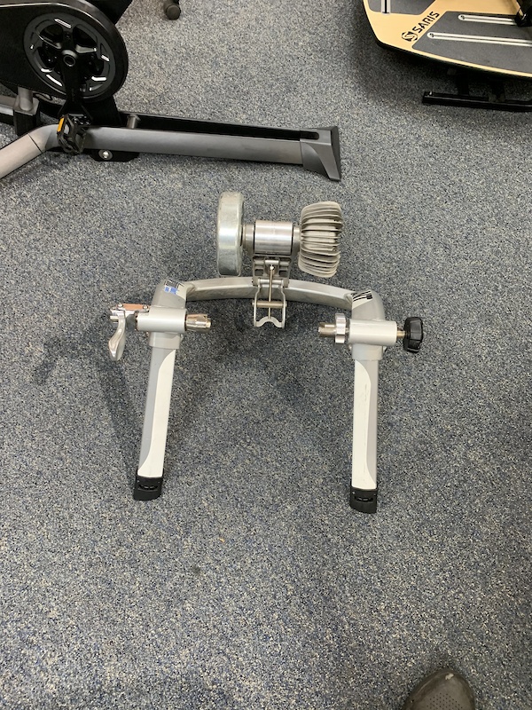 Giant Fluid Trainer Heavy Duty For Sale