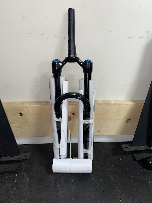 2022 Fox 36 Performance Elite Grip 2 - NEW For Sale