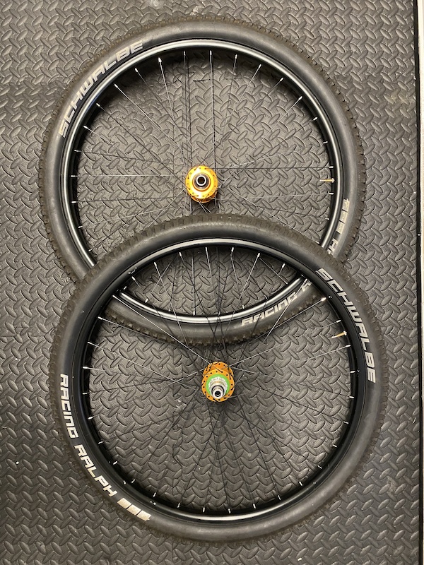 2016 Custom Hope Pro 4 & Stans Arch mk3 Wheel set (650b) For Sale