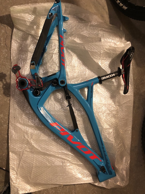 2019 Pivot Phoenix 27.5 downhill frame NEW For Sale