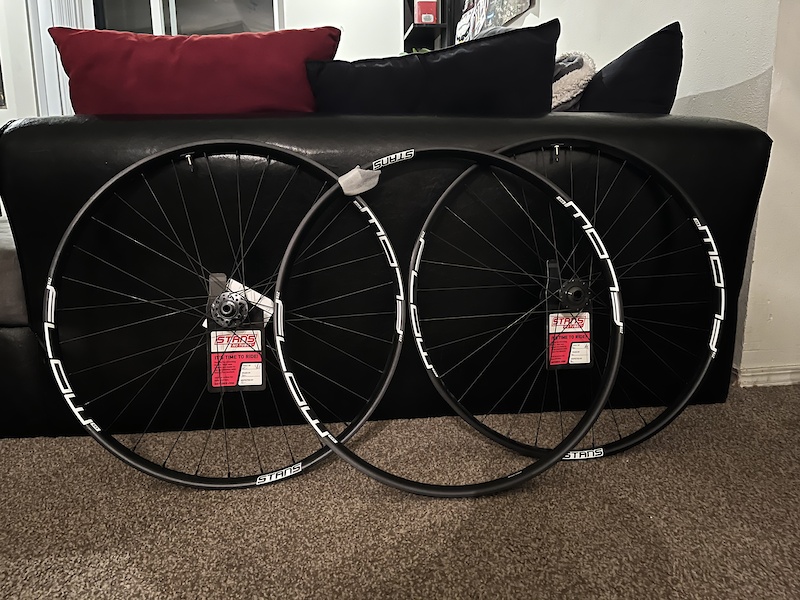 2021 BRAND NEW Stan’s Flow EX3 Wheelset plus spare rim For Sale