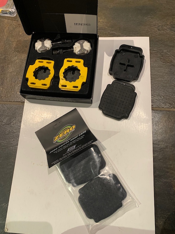 Speedplay Zero Pedals (1pr) and 2 pairs shoe cleats For Sale