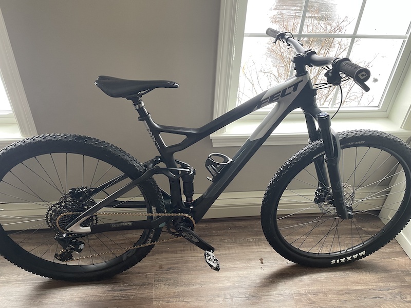 2021 Almost New Large Felt Edict + Tons of Upgrades For Sale