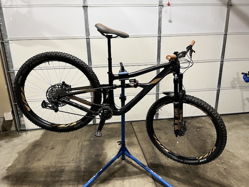 2019 Ibis Ripmo V1 Medium frame and Fox 36 Grip 2 Fork For Sale