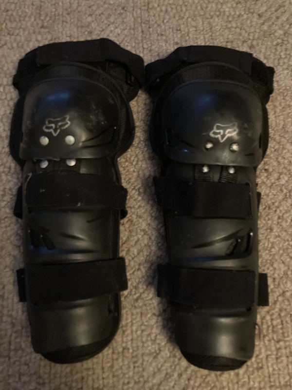 Fox Knee Pads Size Adult For Sale