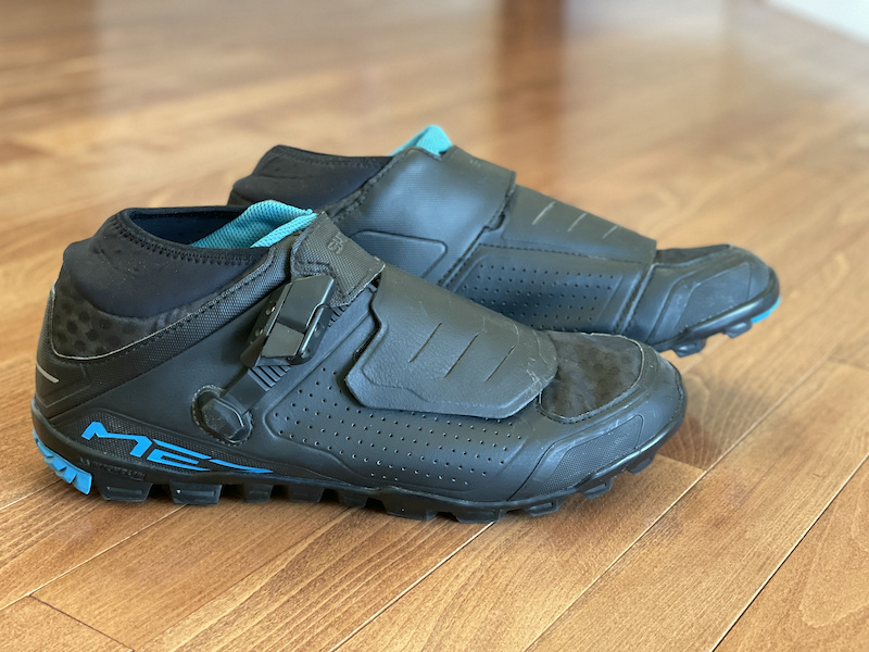 Shimano ME7 clipless shoes For Sale