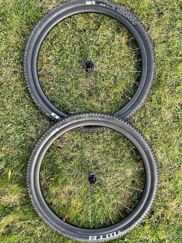 2019 650B Carbon wheelset w DT 350 straight pull - GRVL For Sale