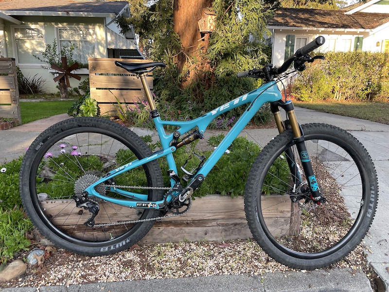 2018 PRICE DROP - MEDIUM YETI ASR For Sale