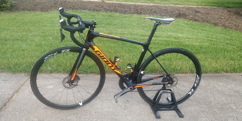 2017 Giant TCR Advanced Pro Disc w/carbon rims, size M (54) For Sale