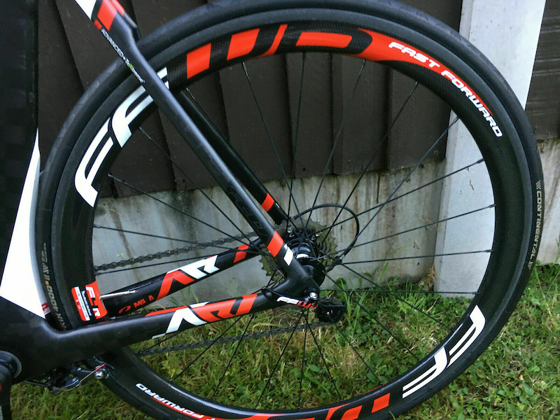 2018 FFWD FR4 Carbon wheel set Inc Tyres/QR Skewers. For Sale