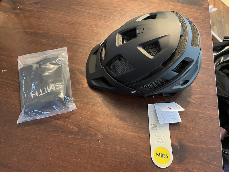 2022 Smith Forefront 2 Mips M For Sale