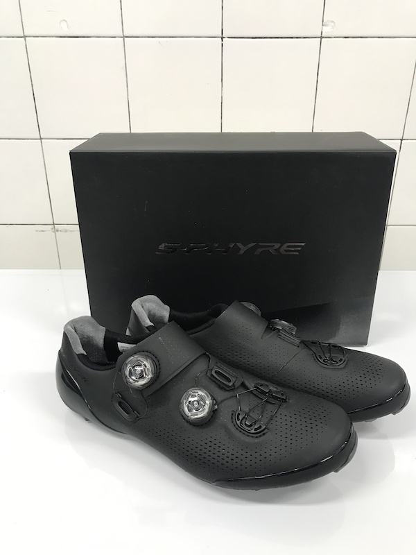 2021 Shimano Sphyre XC9 Sh-xc901 size 43.5 For Sale
